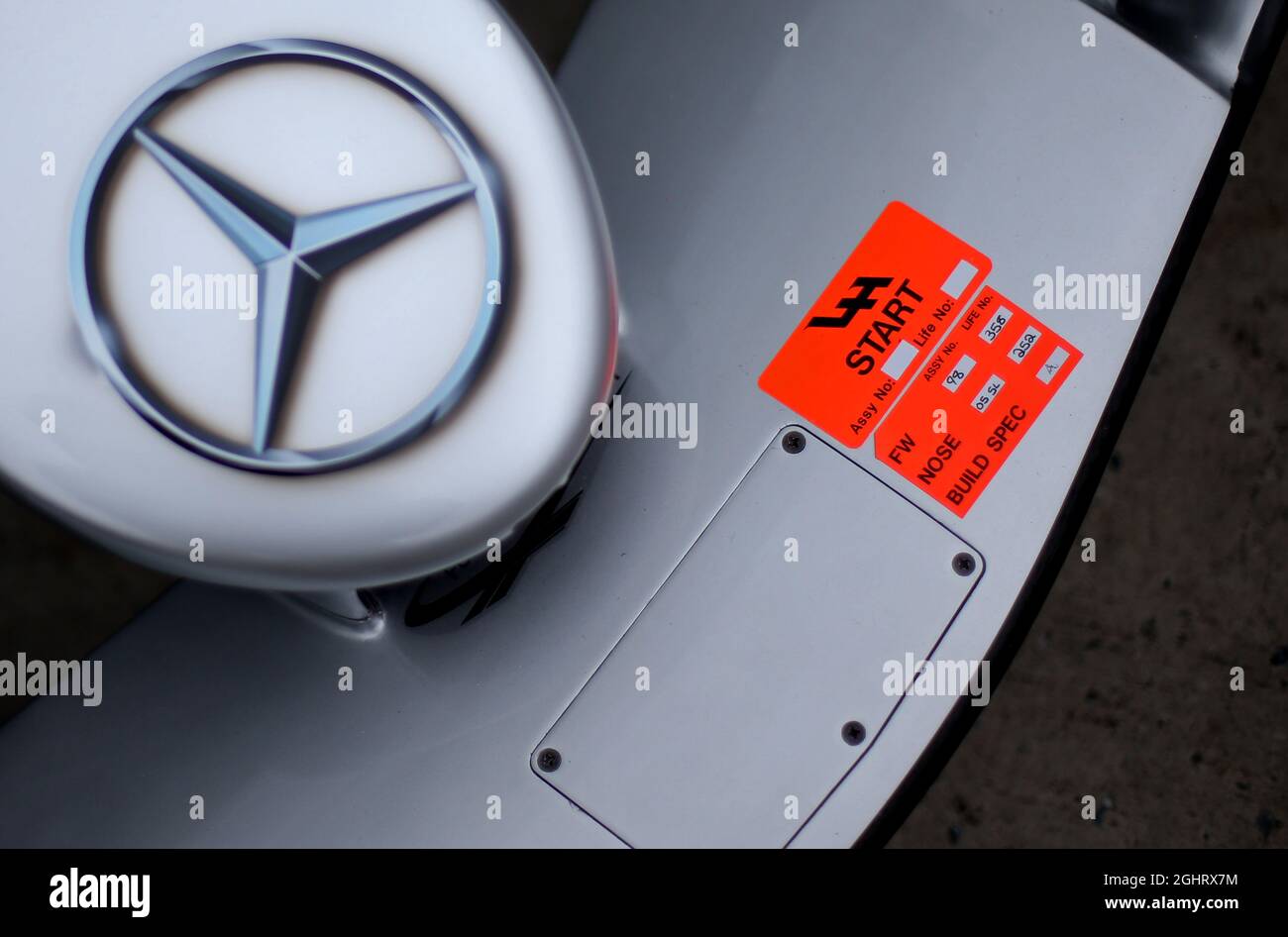 Mercedes amg f1 w09 front wing hi-res stock photography and images - Alamy
