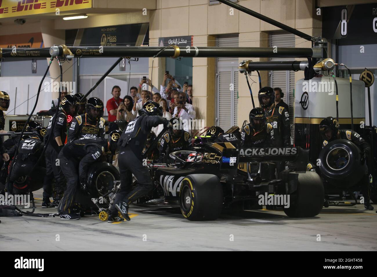 Kevin Magnussen (DEN) Haas VF-19 makes a pit stop. 31.03.2019. Formula ...