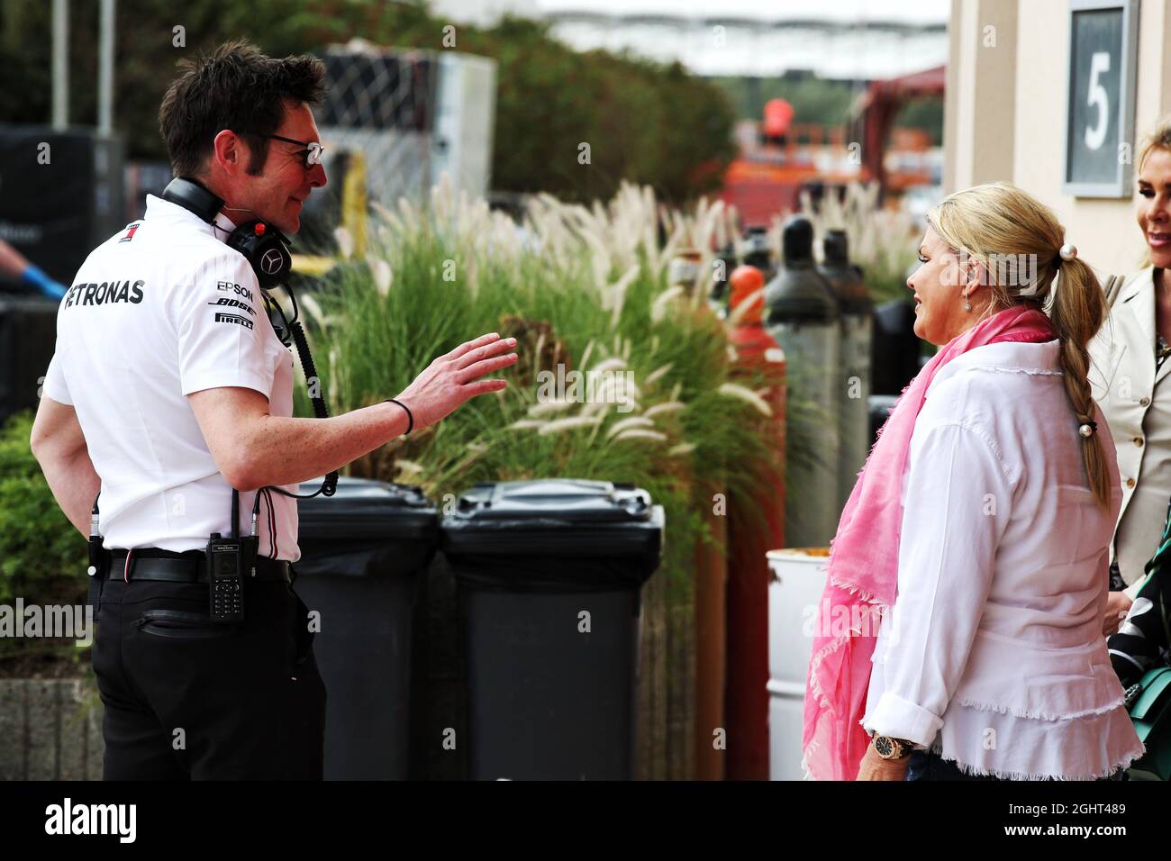 Mercedes amg f1 race engineer hi-res stock photography and images - Alamy