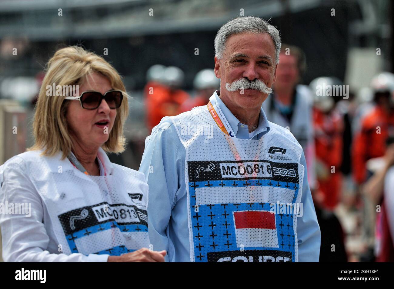 Chase Carey (USA) Formula One Group Chairman with his wife Wendy Carey ...