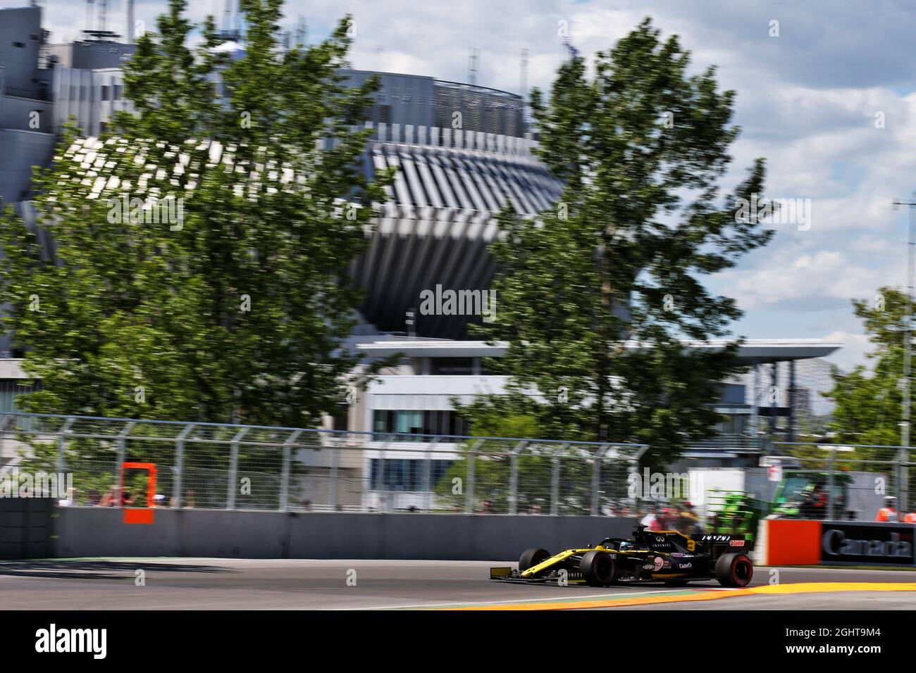 Daniel Ricciardo (AUS) Renault F1 Team RS19. 07.06.2019. Formula 1 ...