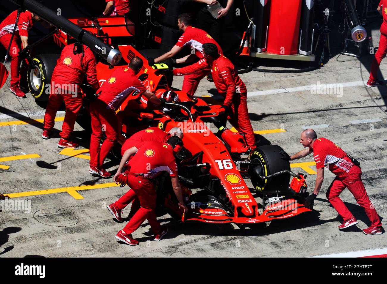 Ferrari sf90 in pits hi-res stock photography and images - Alamy