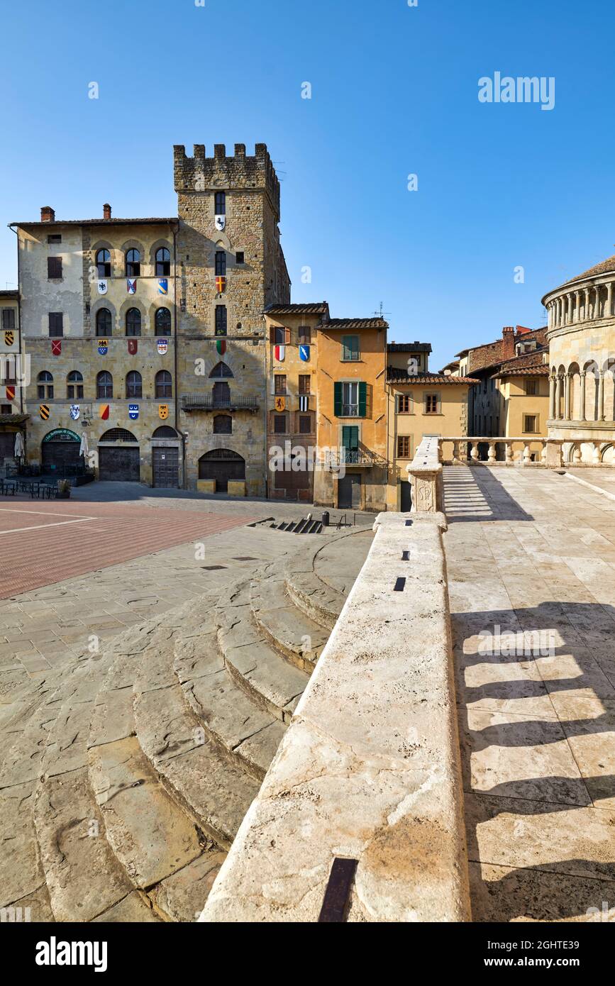 Tuscany landmarks hi-res stock photography and images - Alamy