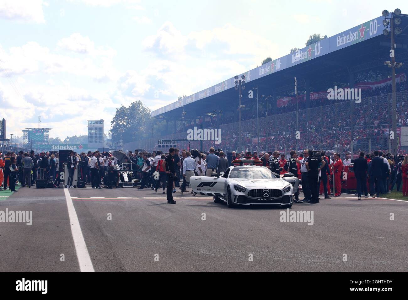 Formula 1 monza start hi-res stock photography and images - Alamy