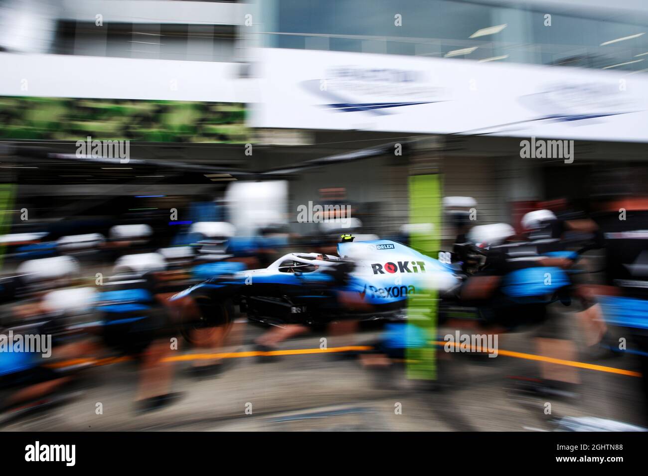 Williams practices a pit stop hi-res stock photography and images - Alamy