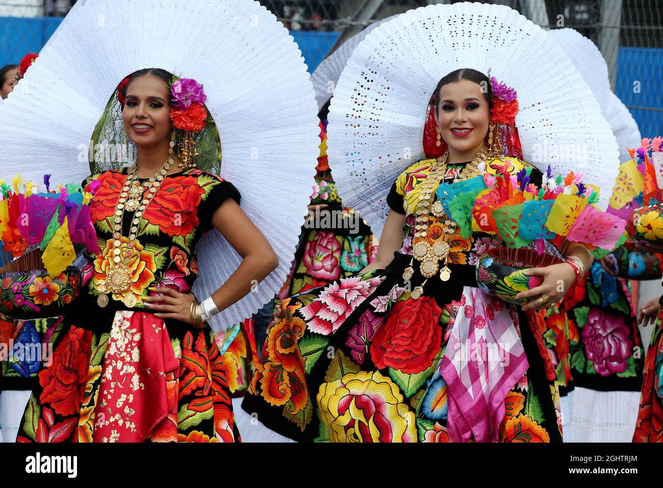 Circuit atmosphere. 27.10.2019. Formula 1 World Championship, Rd 18 ...