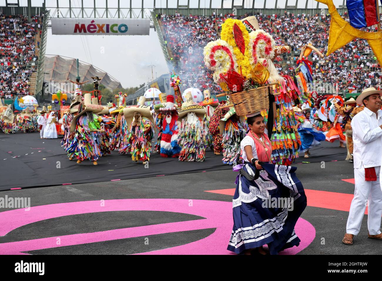 Circuit atmosphere. 27.10.2019. Formula 1 World Championship, Rd 18 ...