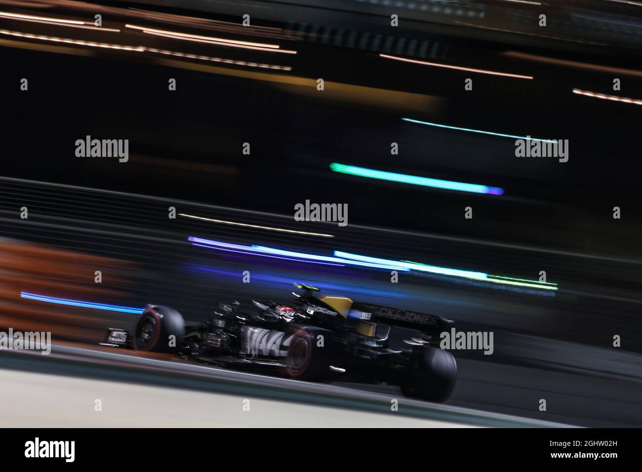 Kevin Magnussen (DEN) Haas VF-19. 29.11.2019. Formula 1 World ...