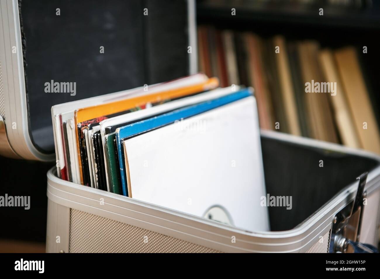 Turn table turntable hi-res stock photography and images - Alamy