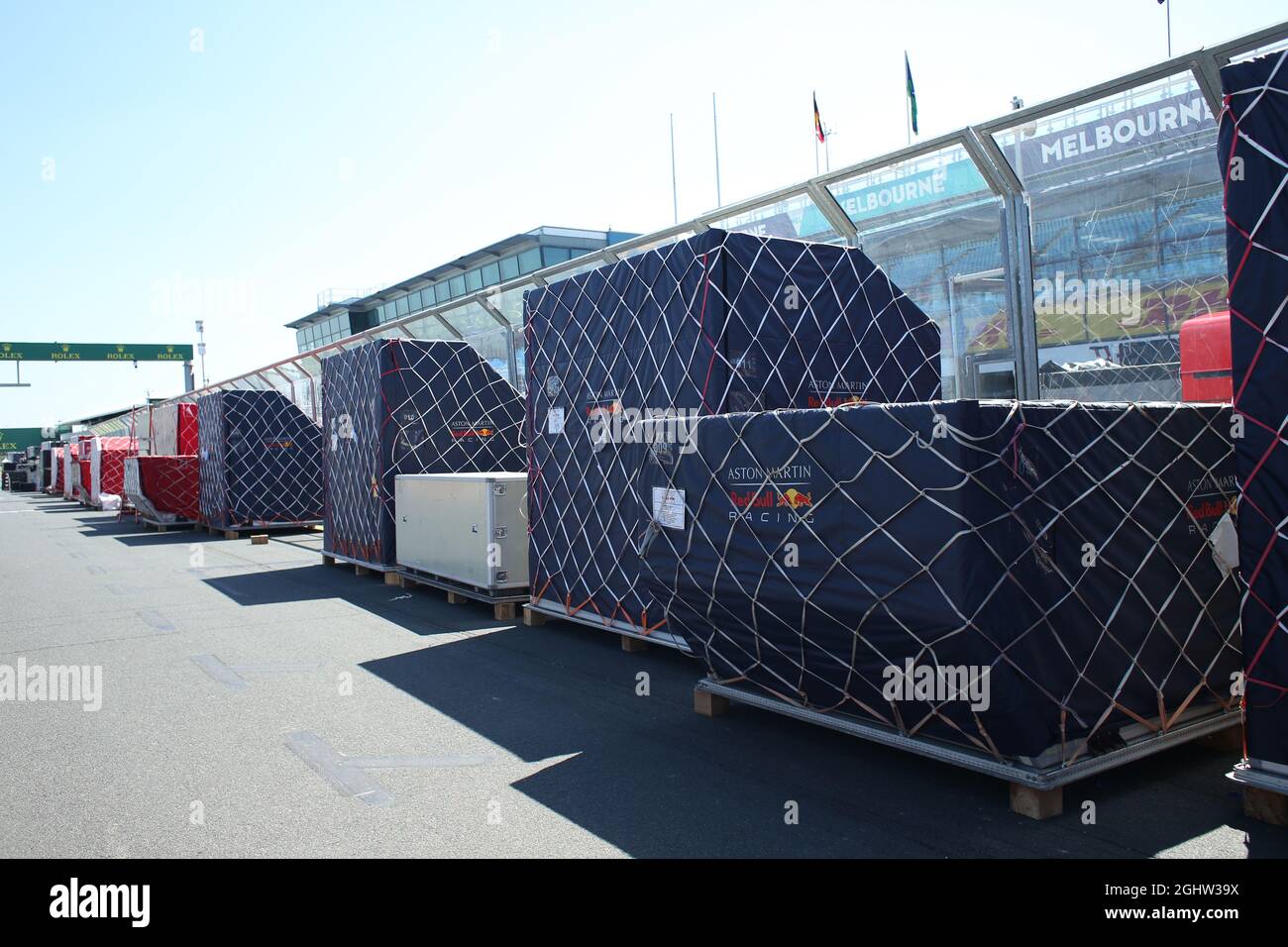 Red bull racing freight hi-res stock photography and images - Alamy