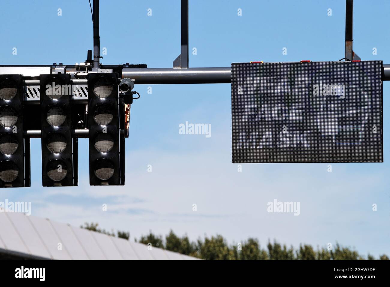 Formula 1 start lights hi-res stock photography and images - Alamy