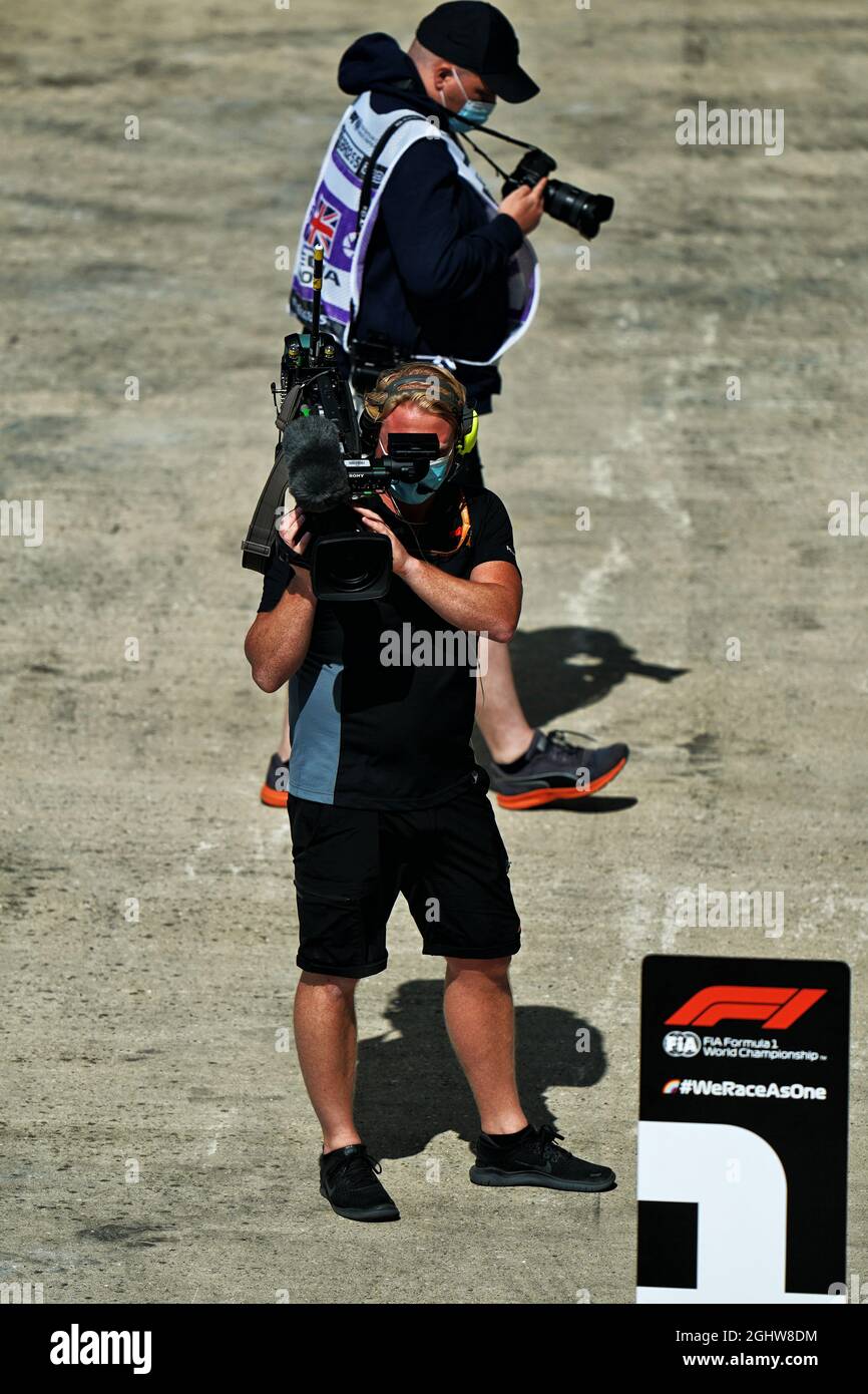 Circuit atmosphere camera operator hi-res stock photography and images ...