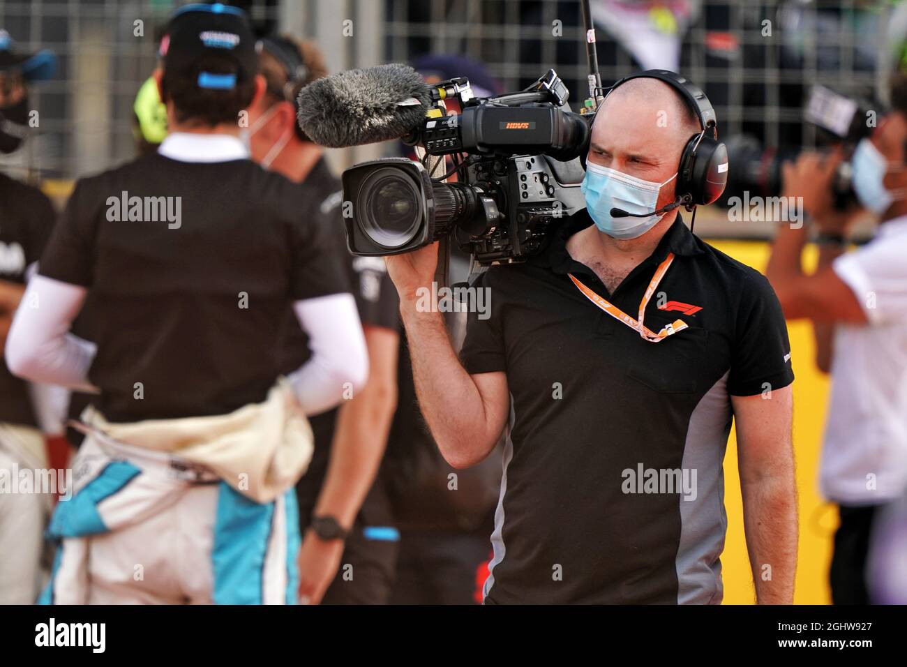 Circuit atmosphere camera operator hi-res stock photography and images ...