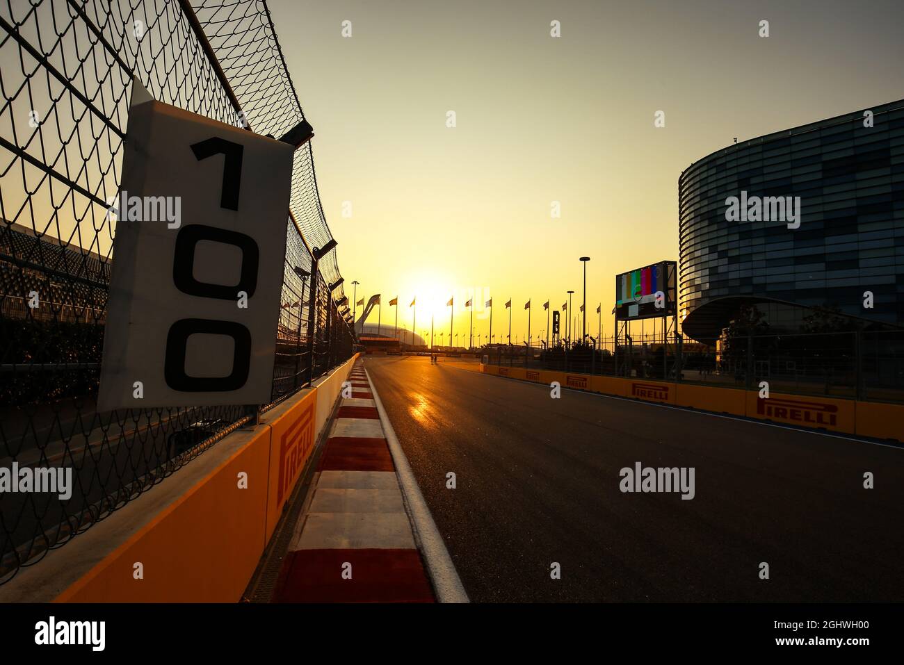 Formula 1 2020 sunset hi-res stock photography and images - Alamy