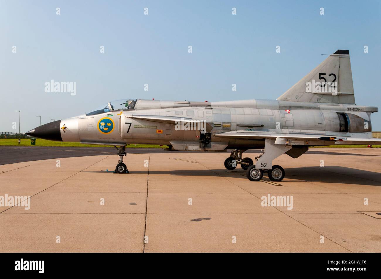 Saab 37 Viggen 'Thunderbolt' Swedish single-engine, short-medium range ...