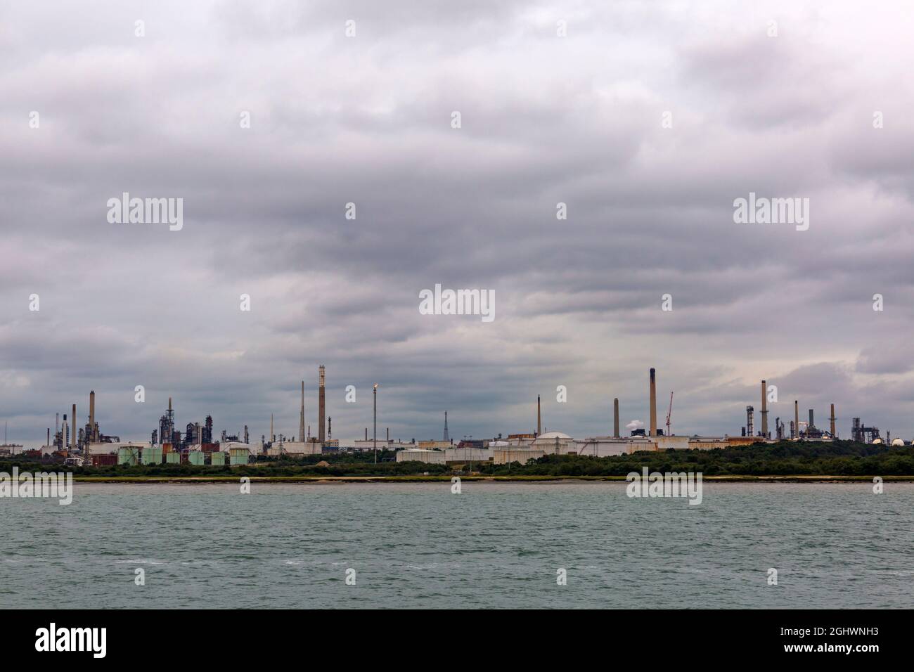 Exxonmobil refinery hi-res stock photography and images - Alamy