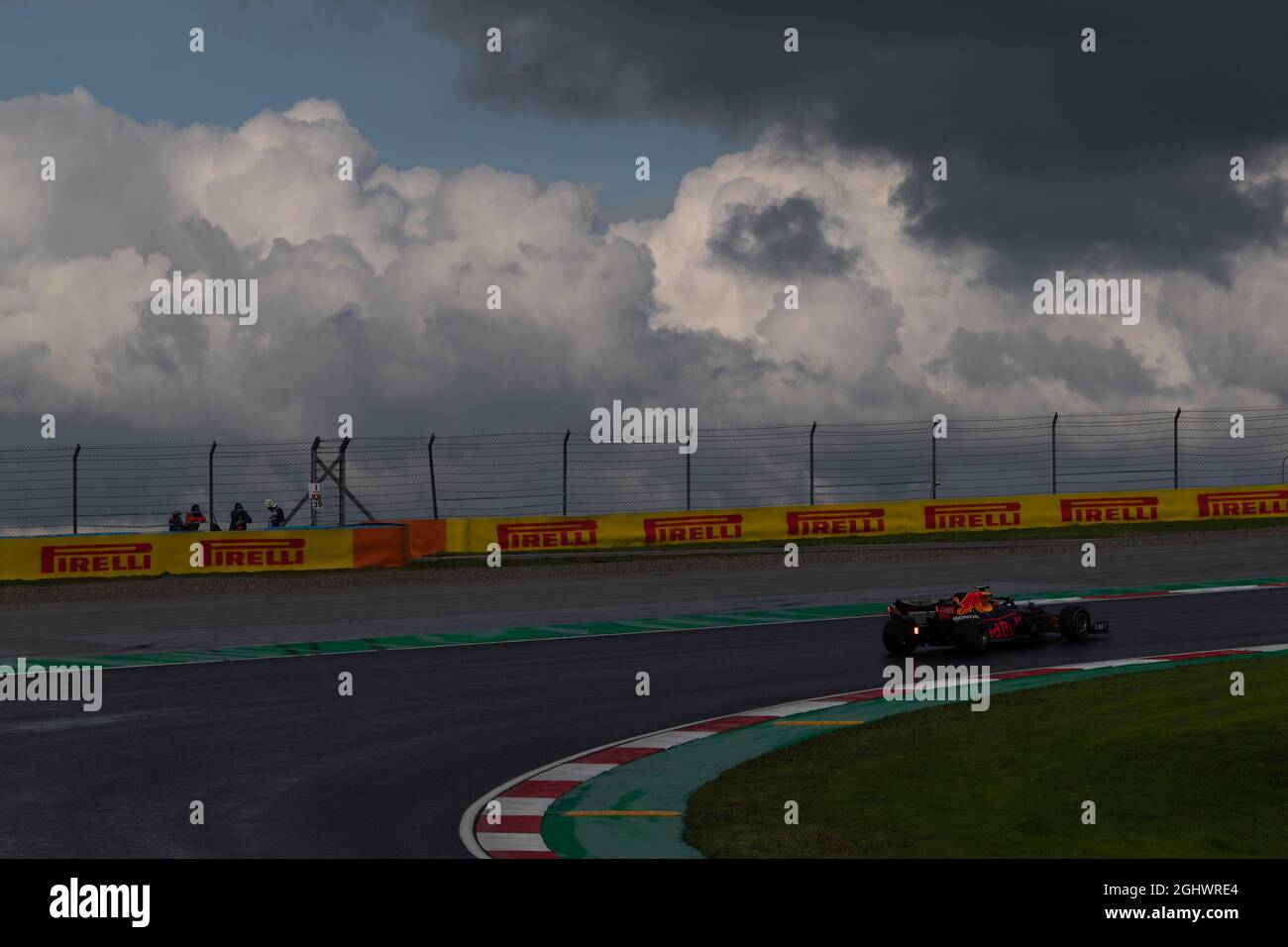Alexander Albon (THA) Red Bull Racing RB16. 15.11.2020. Formula 1 World ...