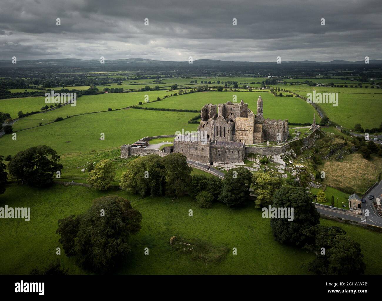 Rock of cashel aerial hi-res stock photography and images - Alamy