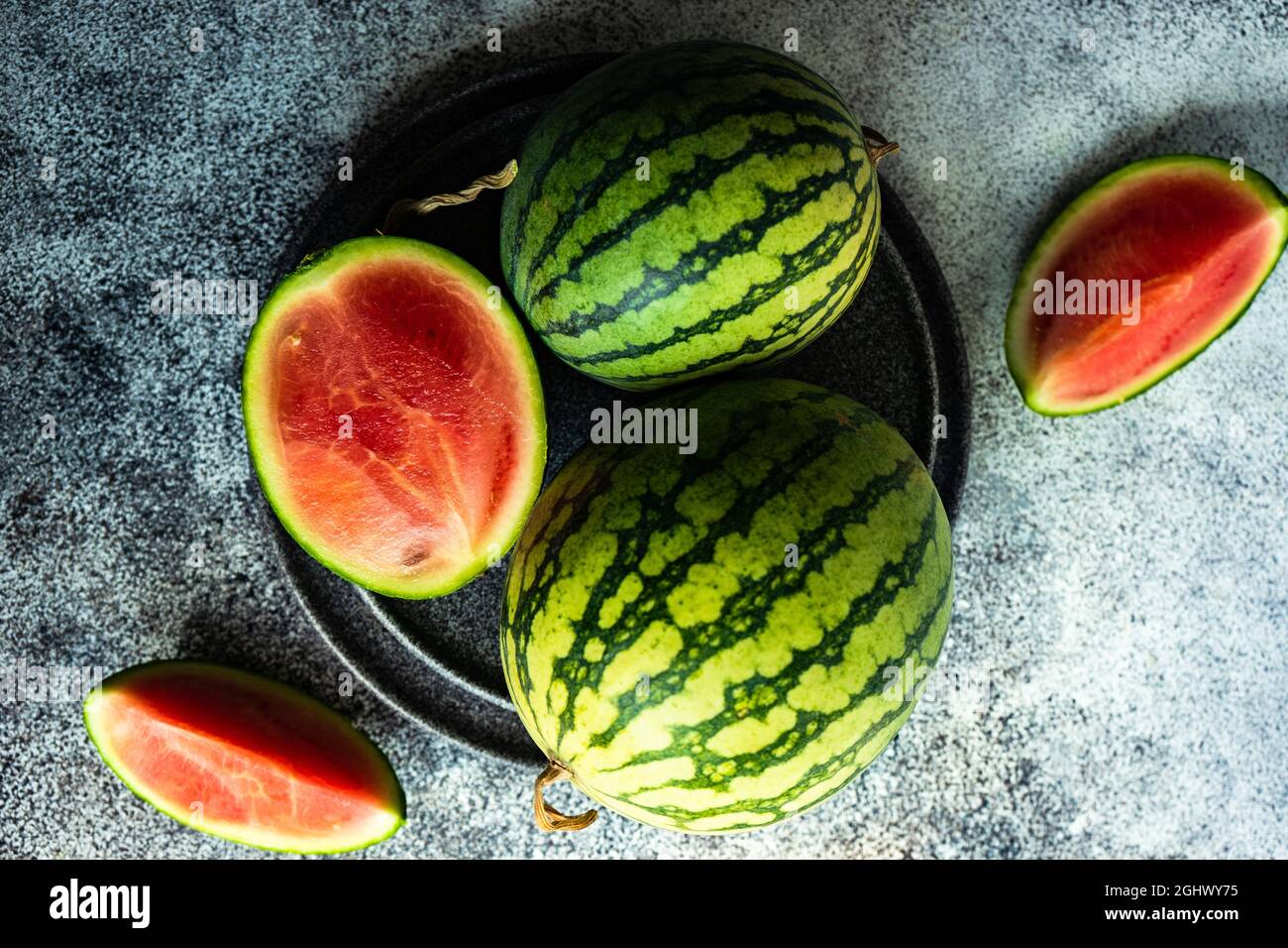 Size of watermelons hi-res stock photography and images - Alamy