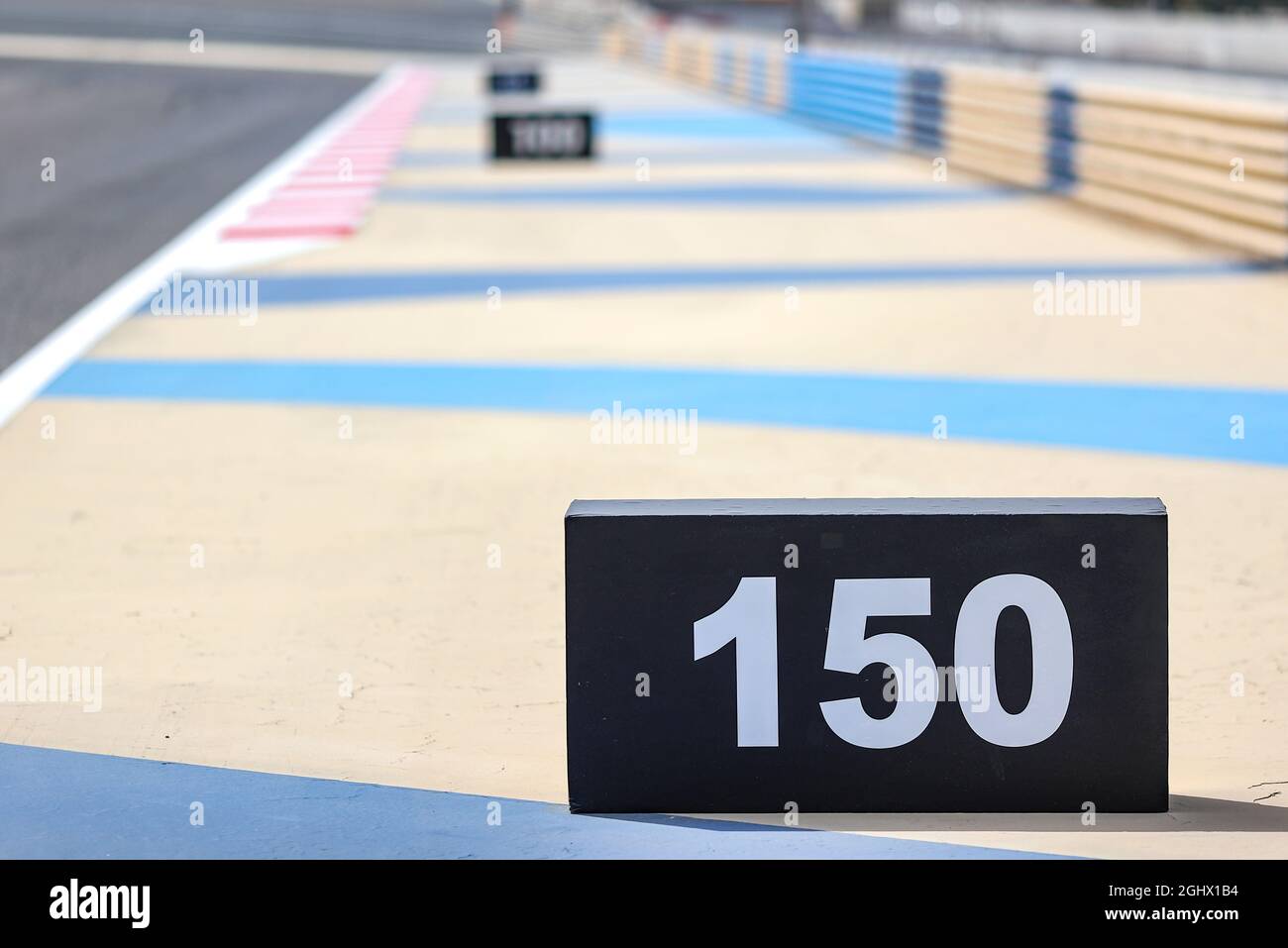 150 meter hi-res stock photography and images - Alamy