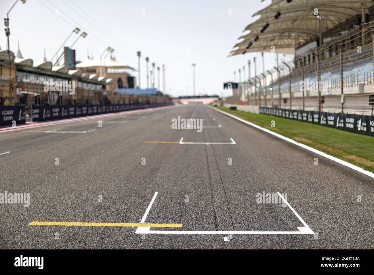 Grid position hi-res stock photography and images - Alamy