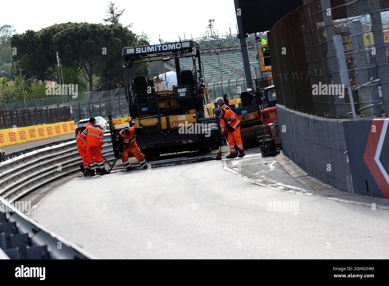 Pit lane entry hi-res stock photography and images - Alamy