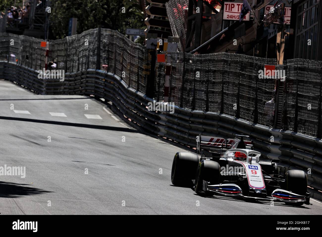 Nikita Mazepin (RUS) Haas F1 Team VF-21. 20.05.2021. Formula 1 World ...