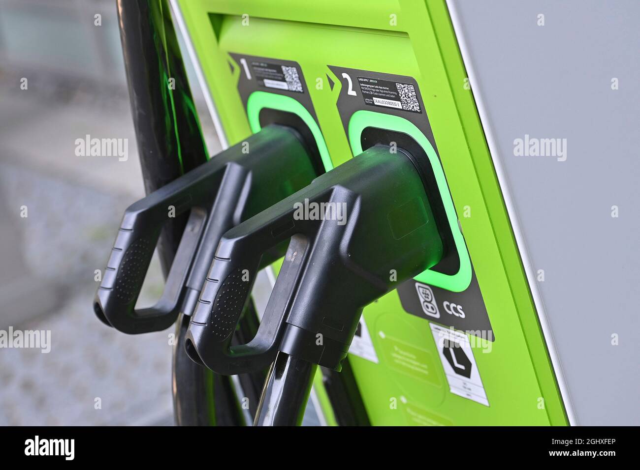 Munich, Deutschland. 07th Sep, 2021. Charging columns for electric cars ...