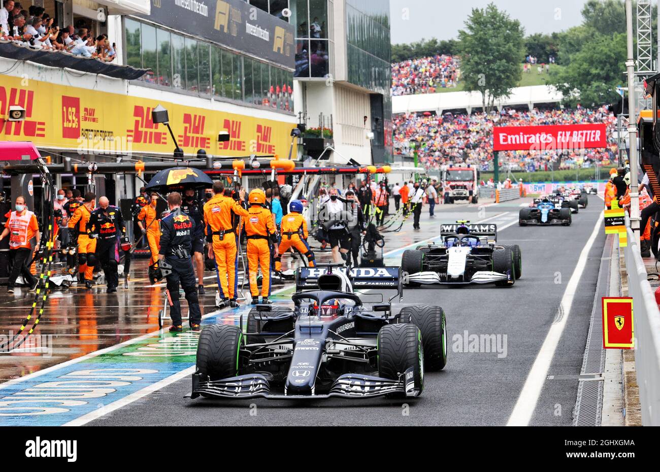 Alphatauri at02 in pits hi-res stock photography and images - Alamy