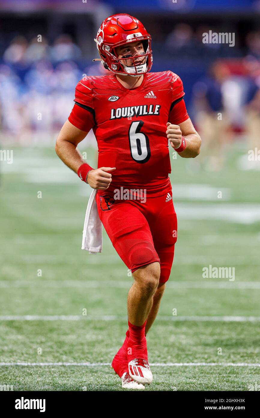 Atlanta, Georgia. 6th Sep, 2021. Louisville's Evan Conley (6) warms up ...