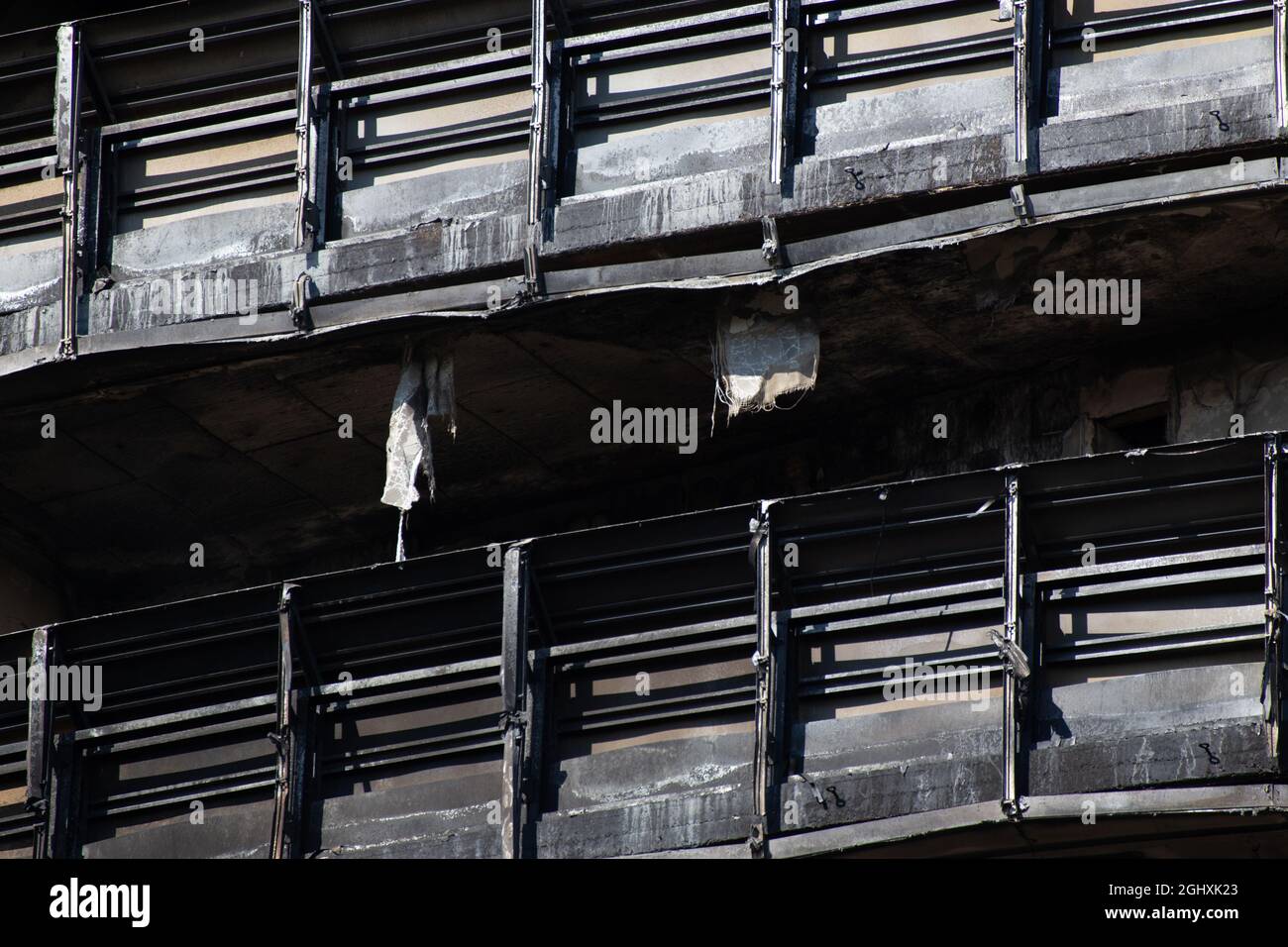 Skyscraper fire in milan hi-res stock photography and images - Alamy