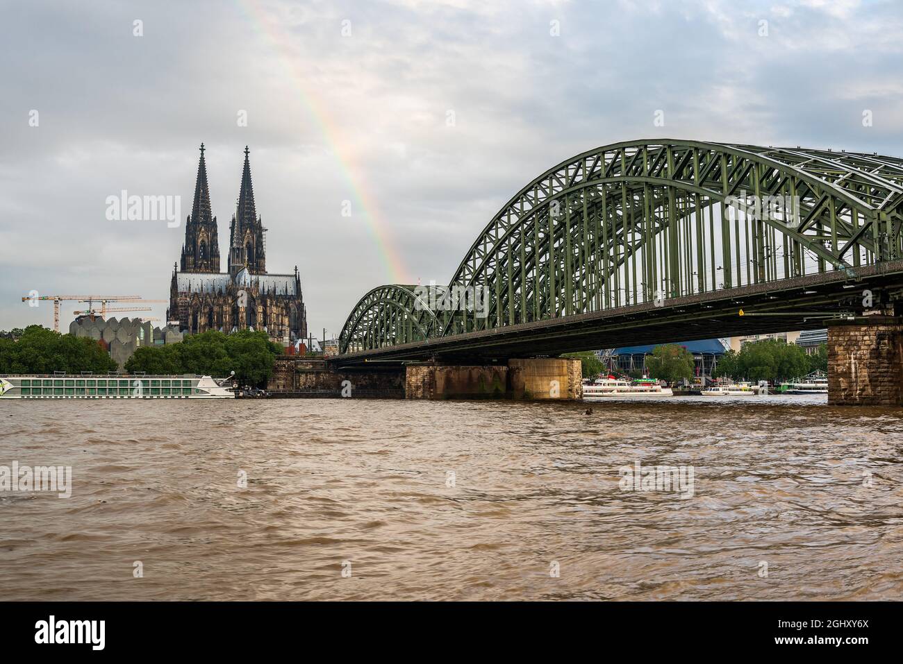Rainbow colors church hi-res stock photography and images - Alamy