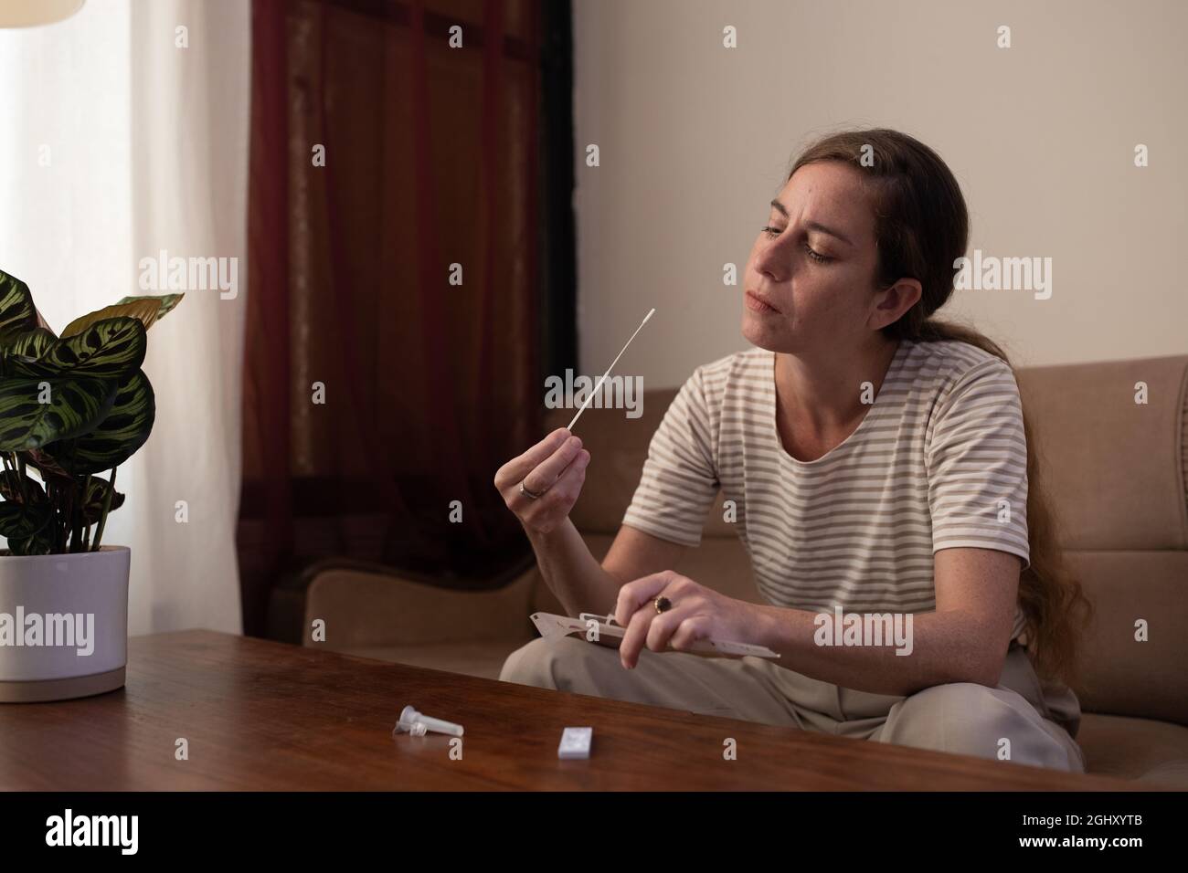 Covid test hi-res stock photography and images - Alamy