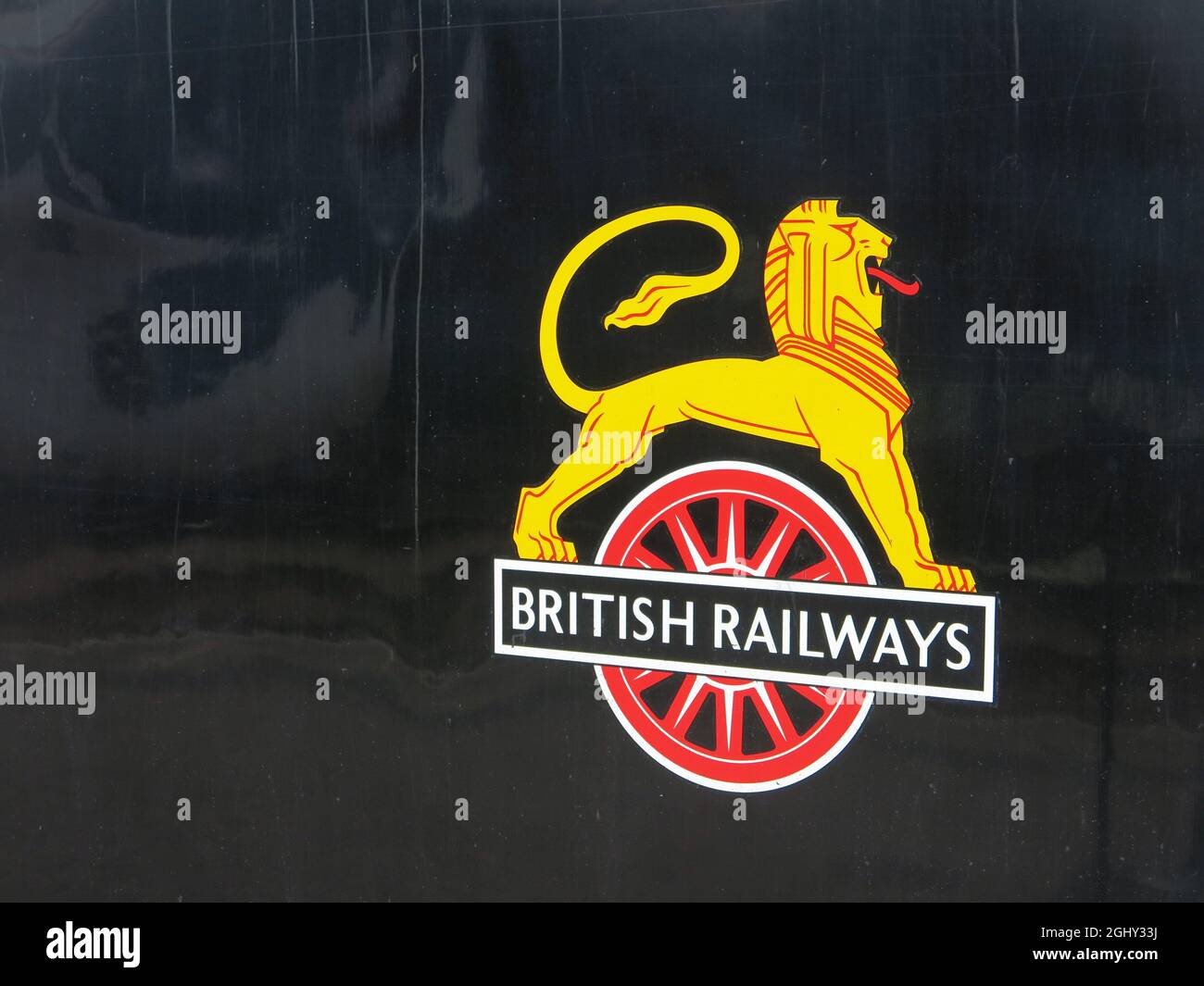 Lion and wheel emblem hi-res stock photography and images - Alamy