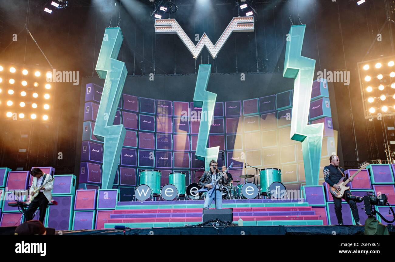 Hella mega tour hi-res stock photography and images - Alamy