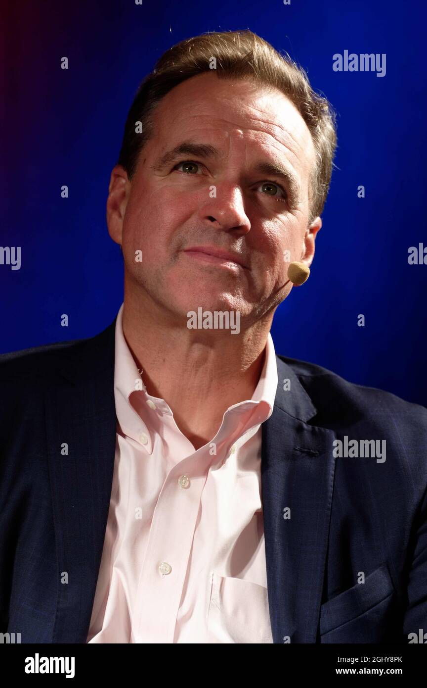 Niall ferguson hi-res stock photography and images - Alamy