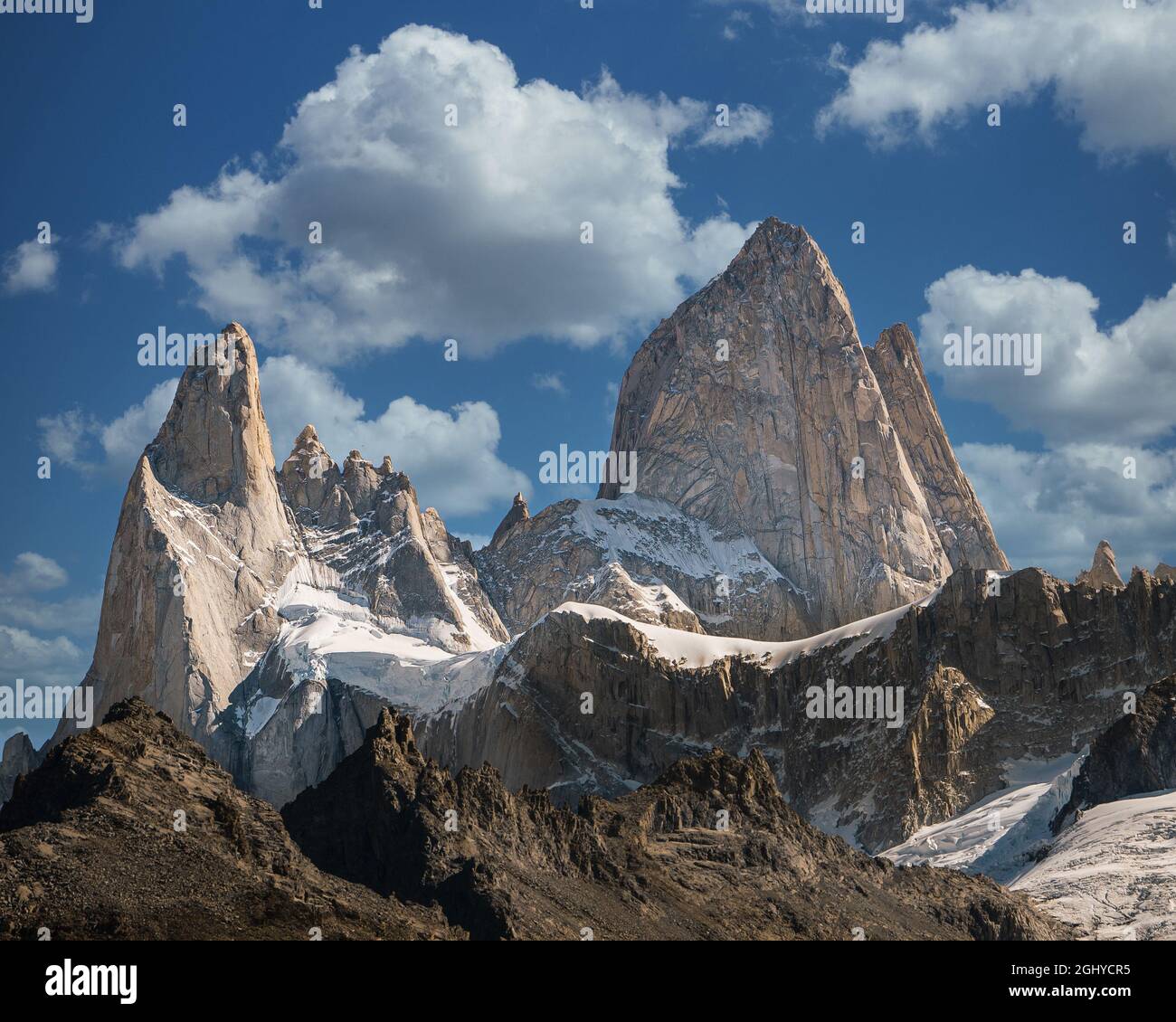 Dawn mount fitzroy peak patagonia hi-res stock photography and images ...