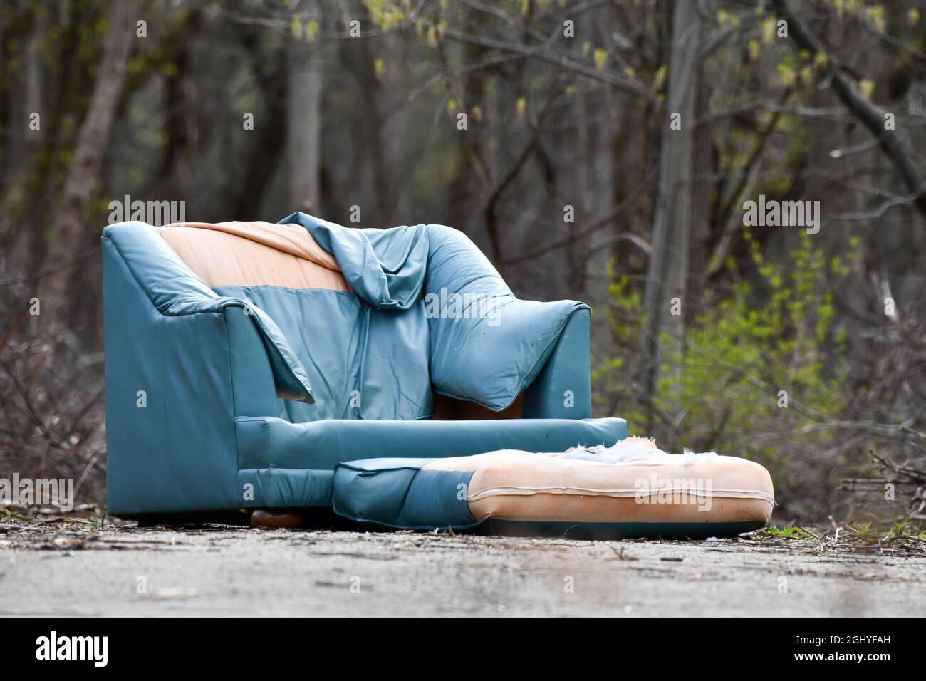 Abandoned roadside hi-res stock photography and images - Alamy