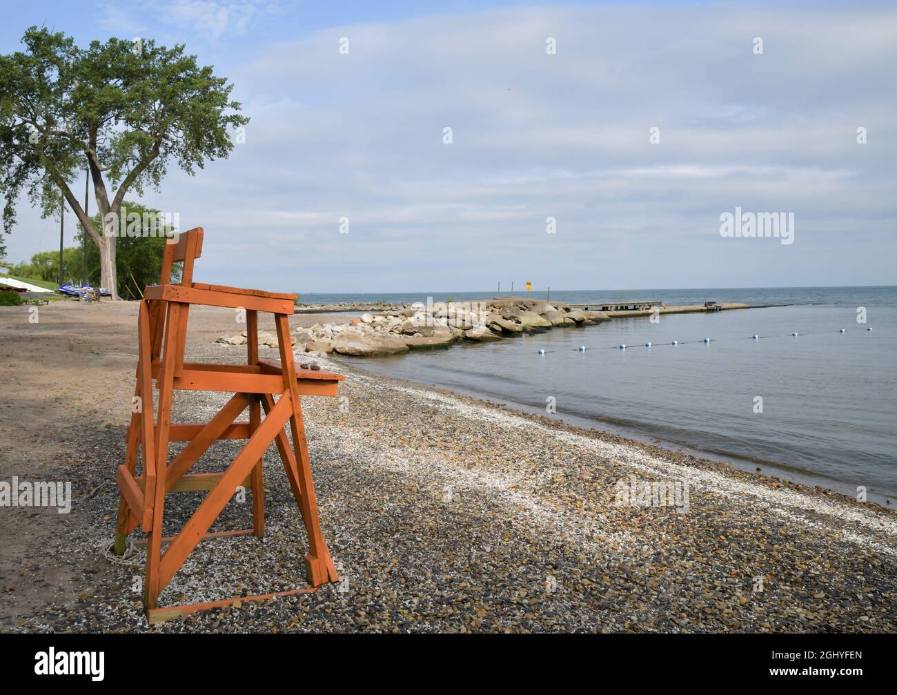 Empty lifeguard chair beach hi-res stock photography and images - Alamy