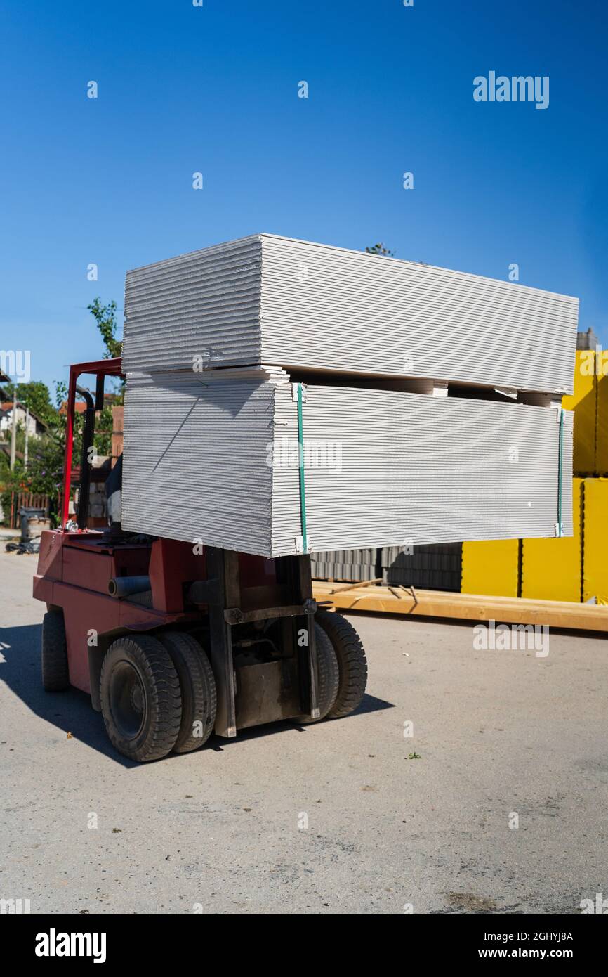 Gypsum board hi-res stock photography and images - Alamy