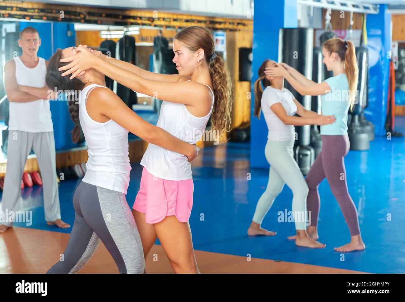 Eye gouging hi-res stock photography and images - Alamy