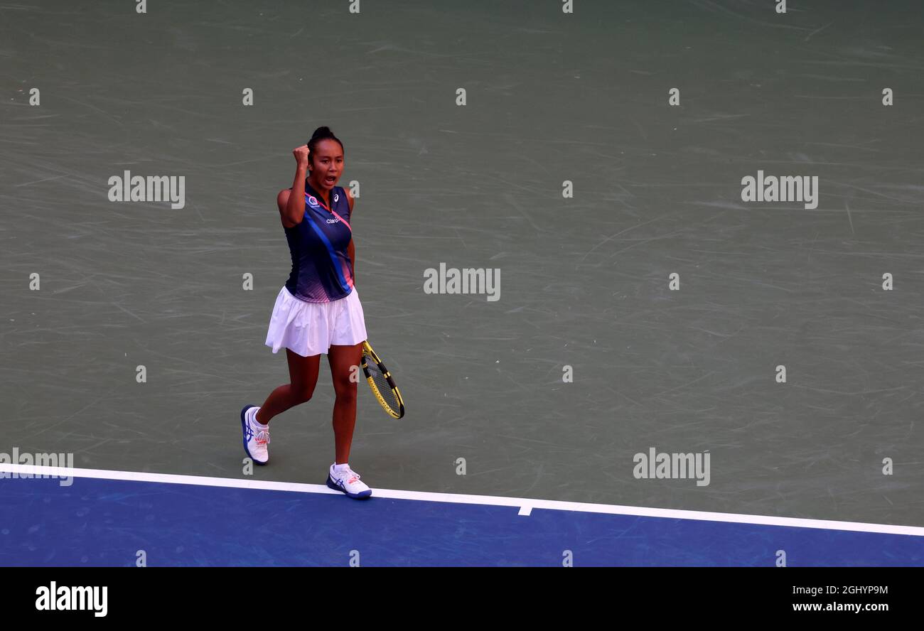 Leyla fernandez canadian tennis players hi-res stock photography and ...