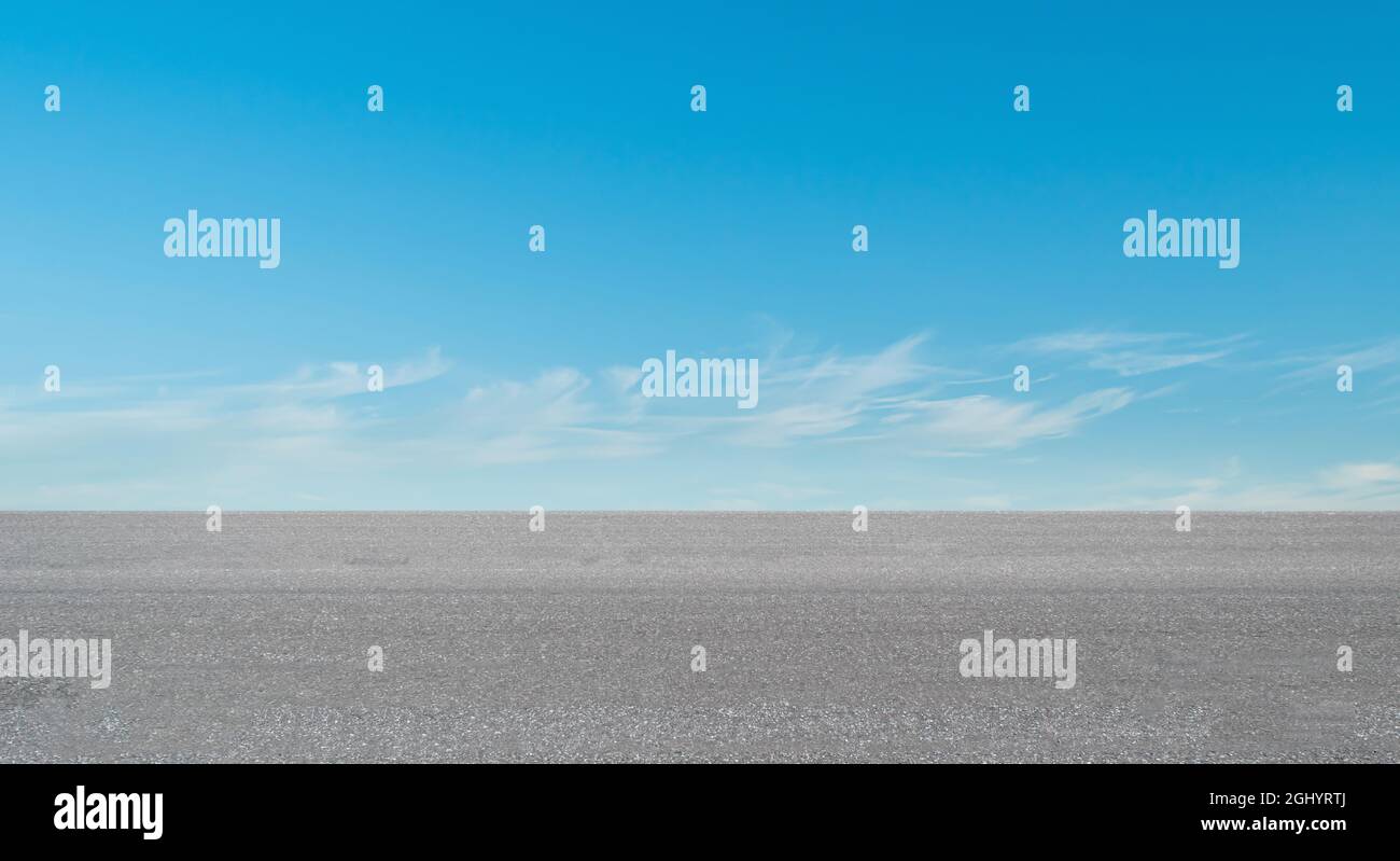 New asphalt road sky hi-res stock photography and images - Alamy