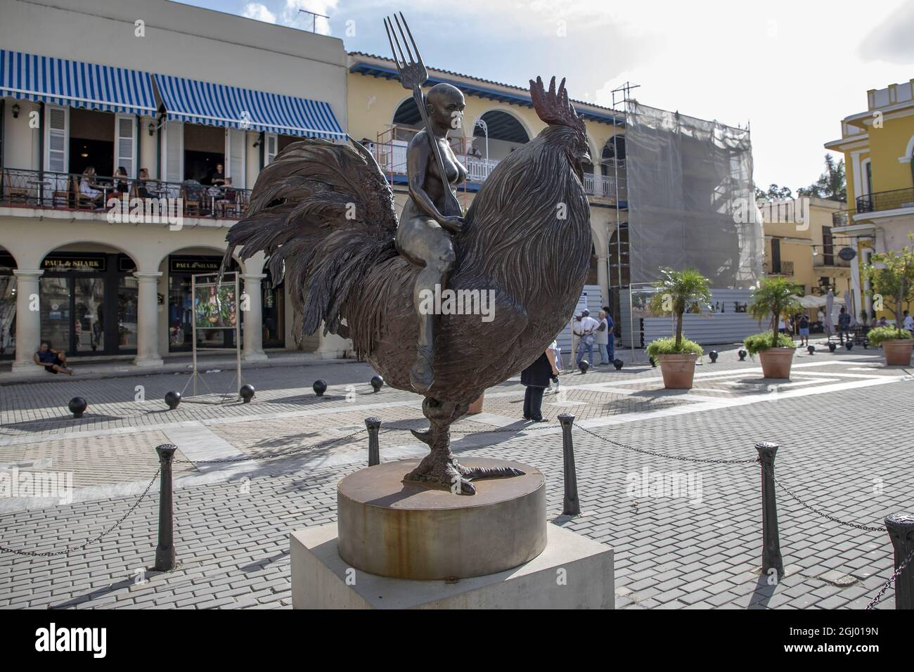 HAVANA, CUBA - Feb 07, 2020: A selective focus of a bronze sculpture by ...