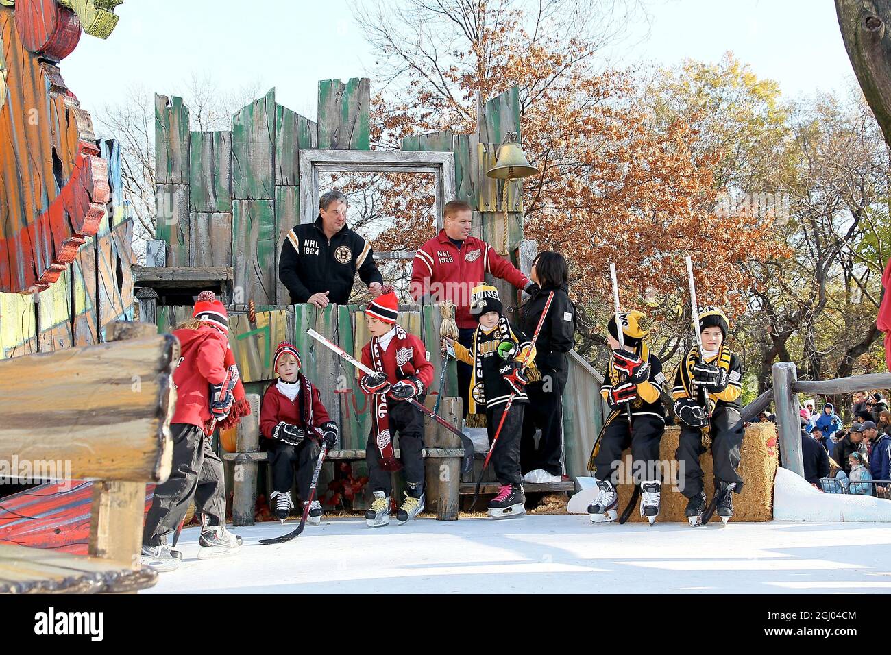New York, NY, USA. 24 November, 2011. Cam Neely, Larry Murphy, pose ...