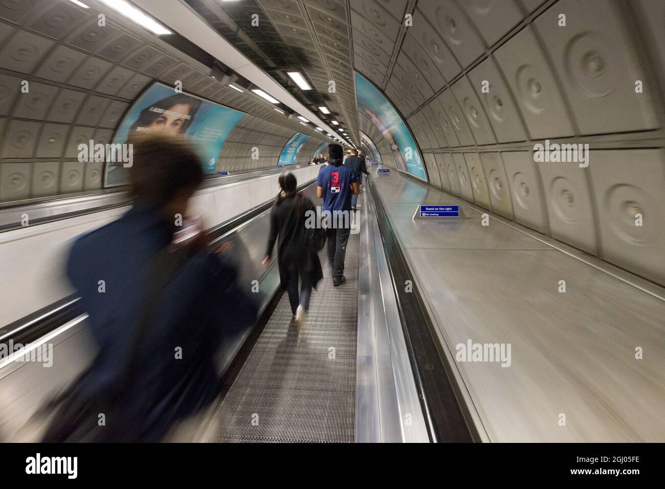 Bakerloo line underground station hi-res stock photography and images ...