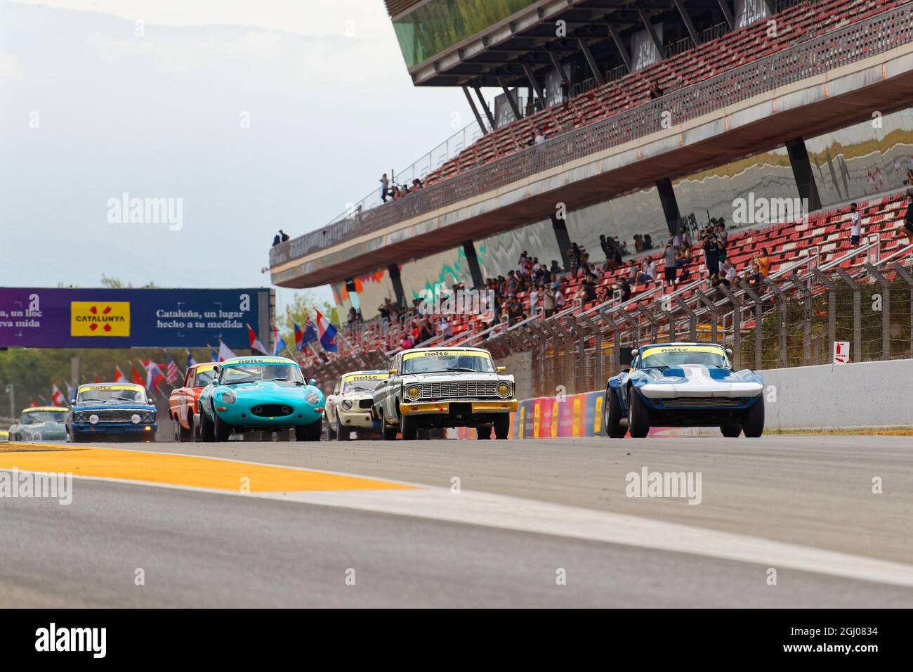 Cars line spain hi-res stock photography and images - Alamy