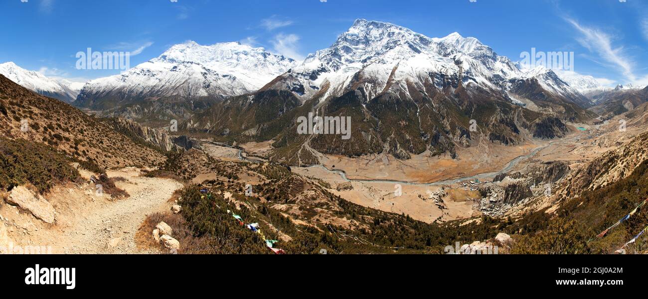 Manang view hi-res stock photography and images - Alamy