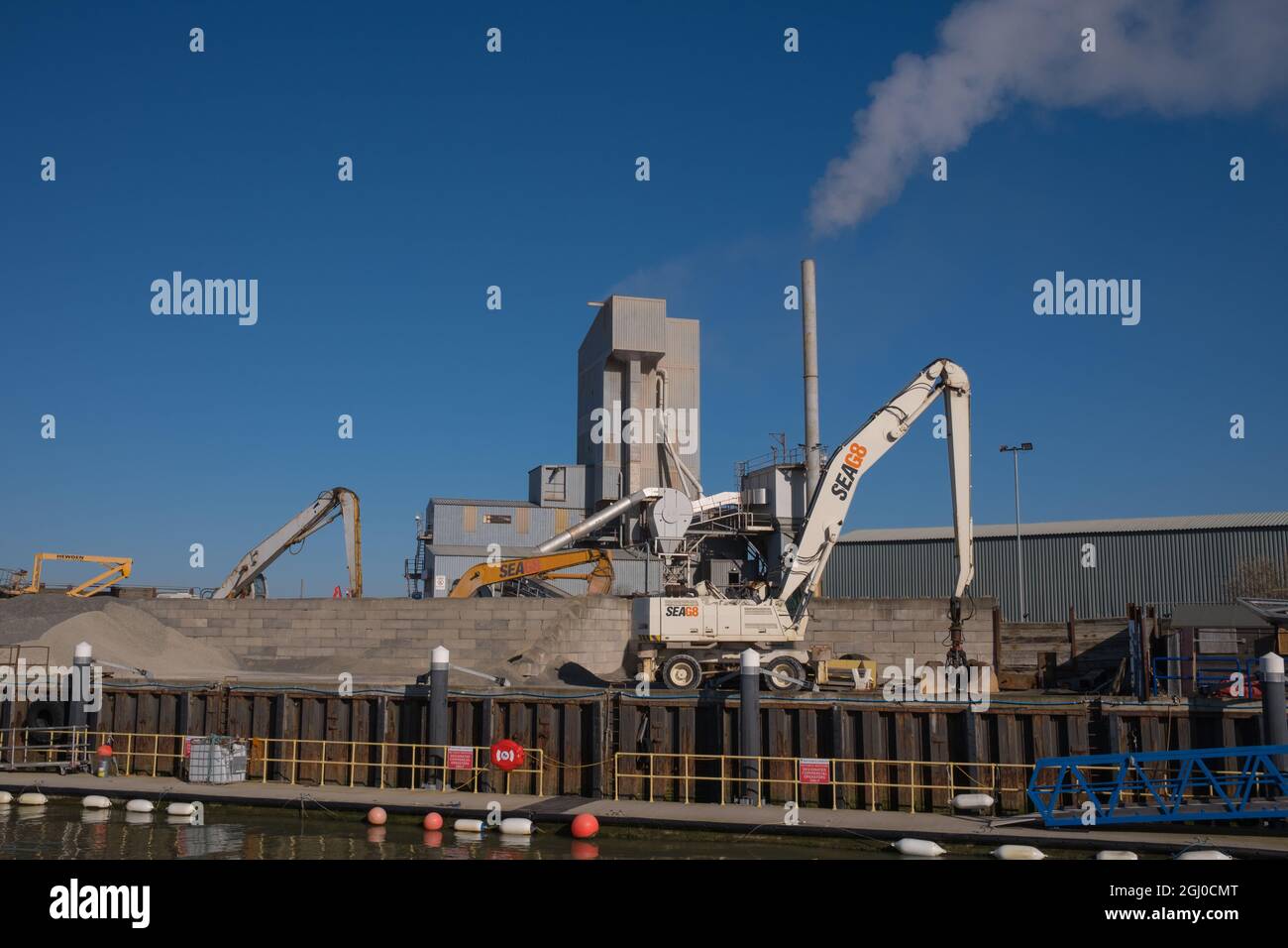 Brett Aggregates Ltd, Whitstable Harbour, Kent Stock Photo - Alamy