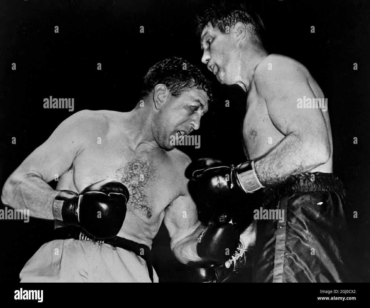 Gus Lesnevich v. Joey Maxim Stock Photo - Alamy